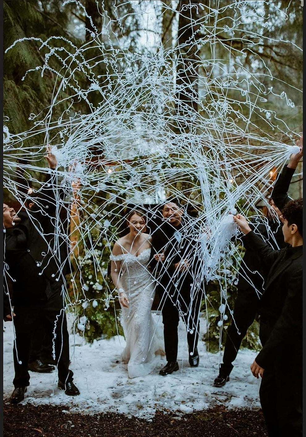 No Mess Streamers Poppers, White Hand Throw No Mess Paper Crackers for ...